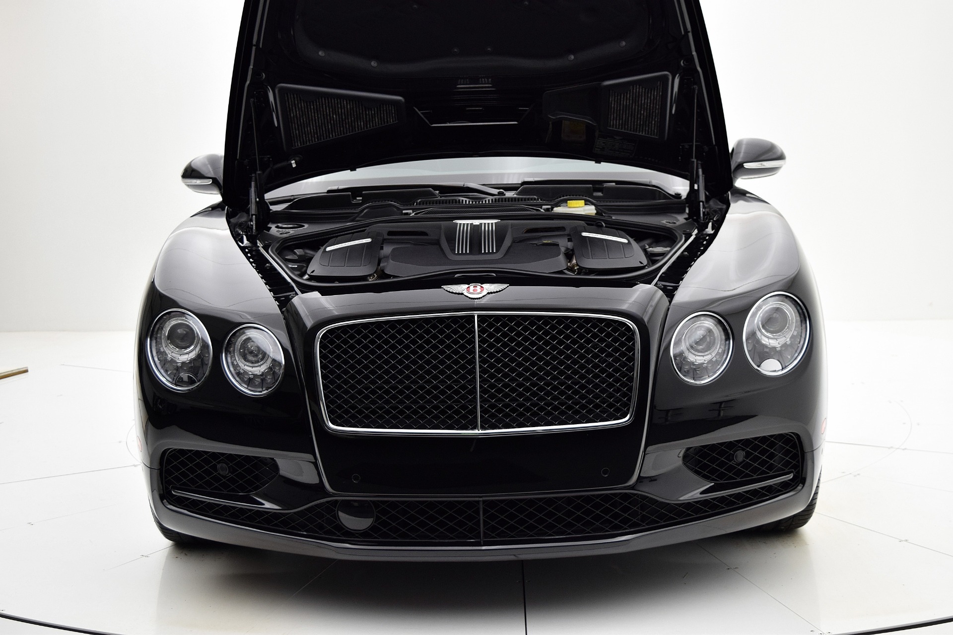 Used 2018 Bentley Flying Spur V8 S Design Series Red Pack For Sale ...