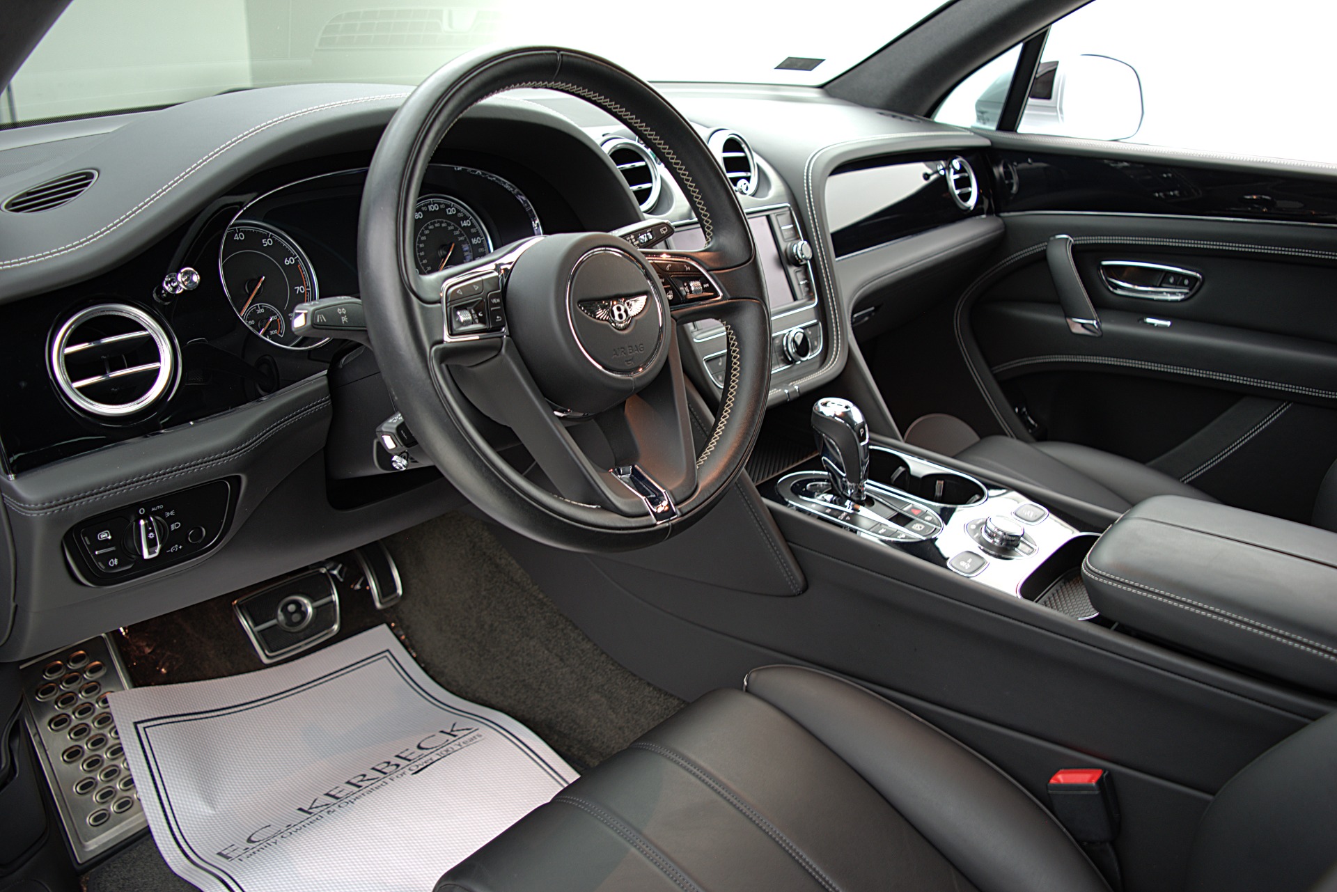 Used 2018 Bentley Bentayga W12 Signature For Sale ($129,000) | Bentley ...