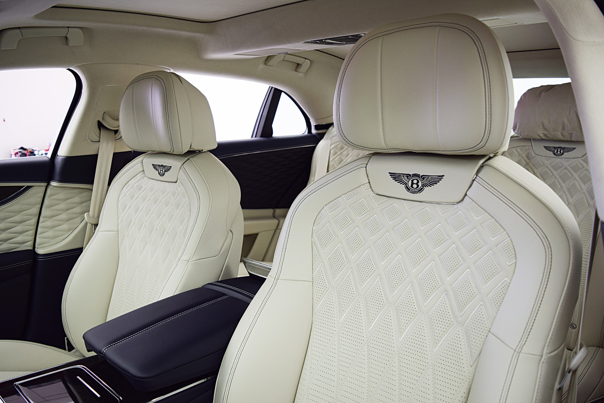 New 2024 Bentley Flying Spur Azure V8 For Sale ($273,655) | Bentley ...