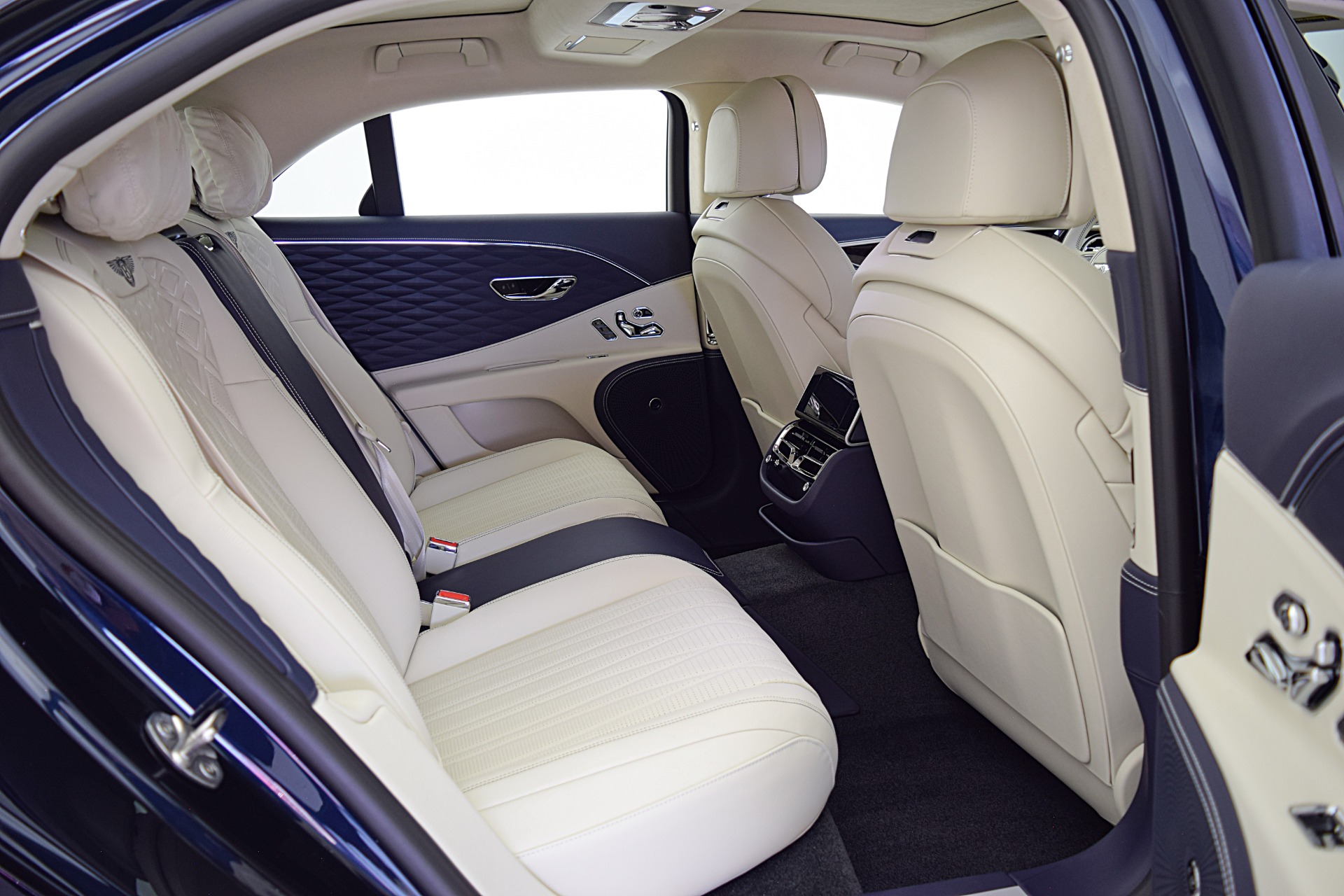 New 2024 Bentley Flying Spur Azure V8 For Sale ($273,655) | Bentley ...