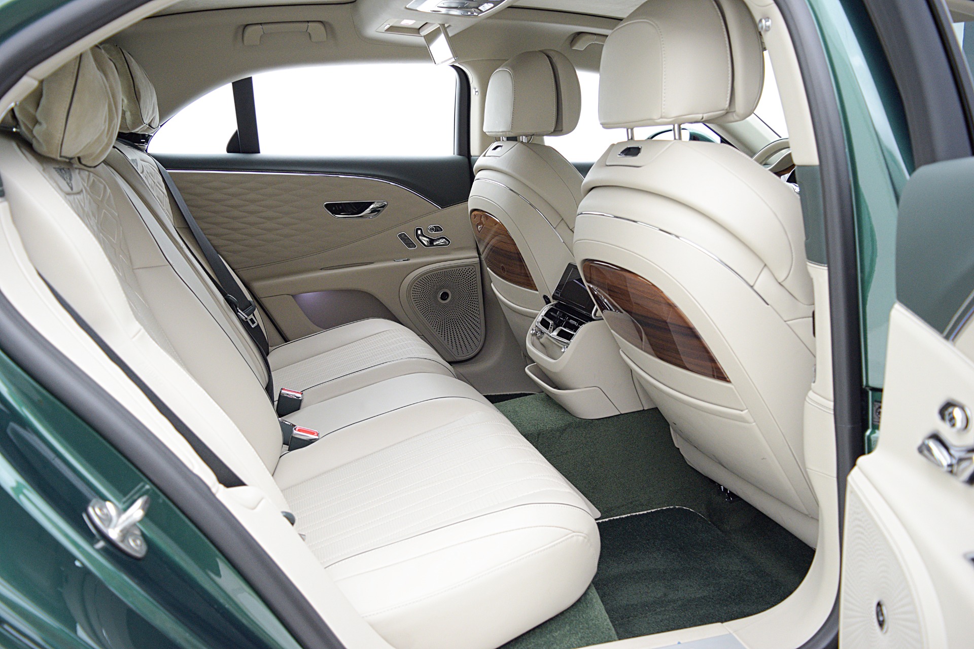 Used 2022 Bentley Flying Spur V8/LEASE OPTIONS AVAILABLE For Sale ...
