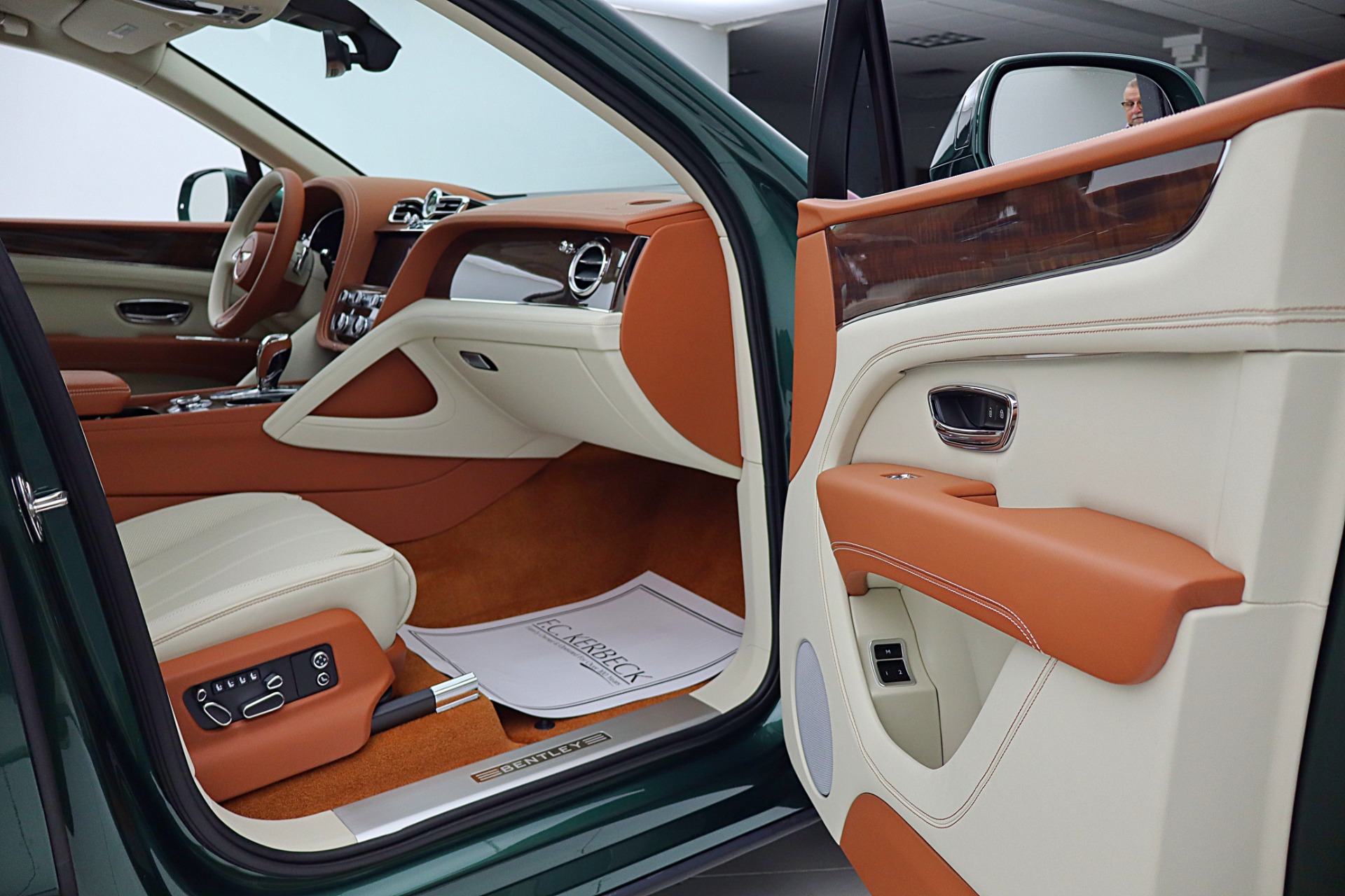 New 2025 Bentley Bentayga EWB V8 For Sale ($274,860) | Bentley Palmyra ...
