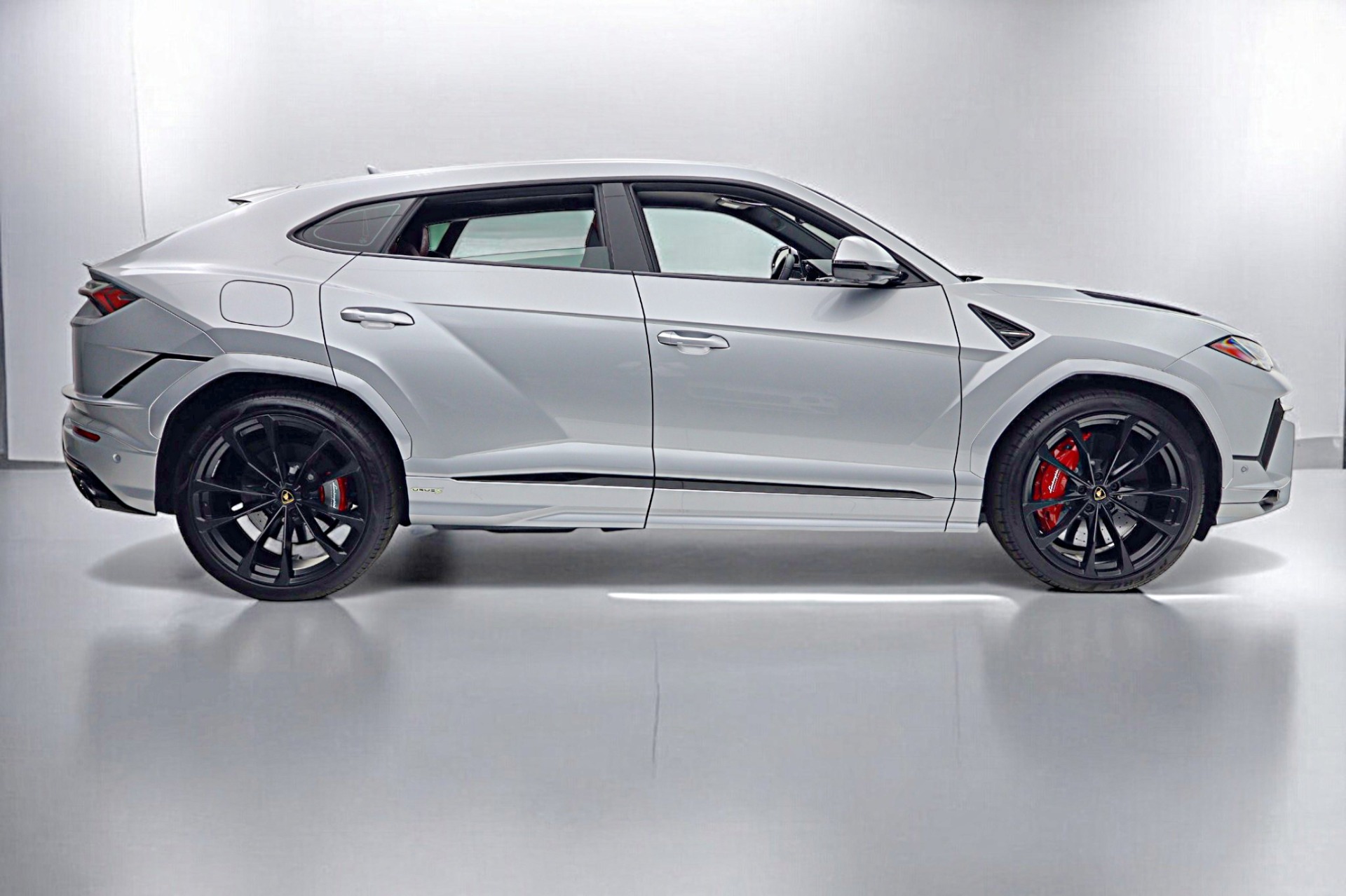 2023 Lamborghini Urus Lease Price
