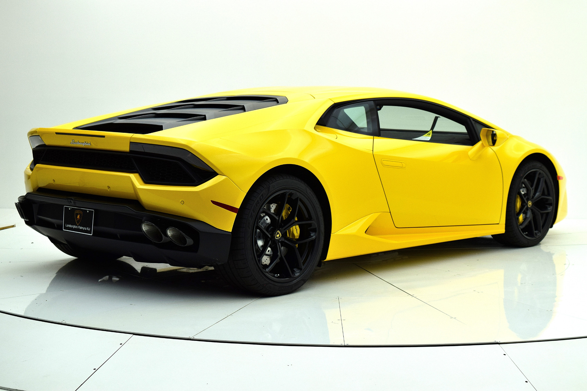 Used 2017 Lamborghini Huracan LP 580-2 For Sale ($239,880) | Bentley ...